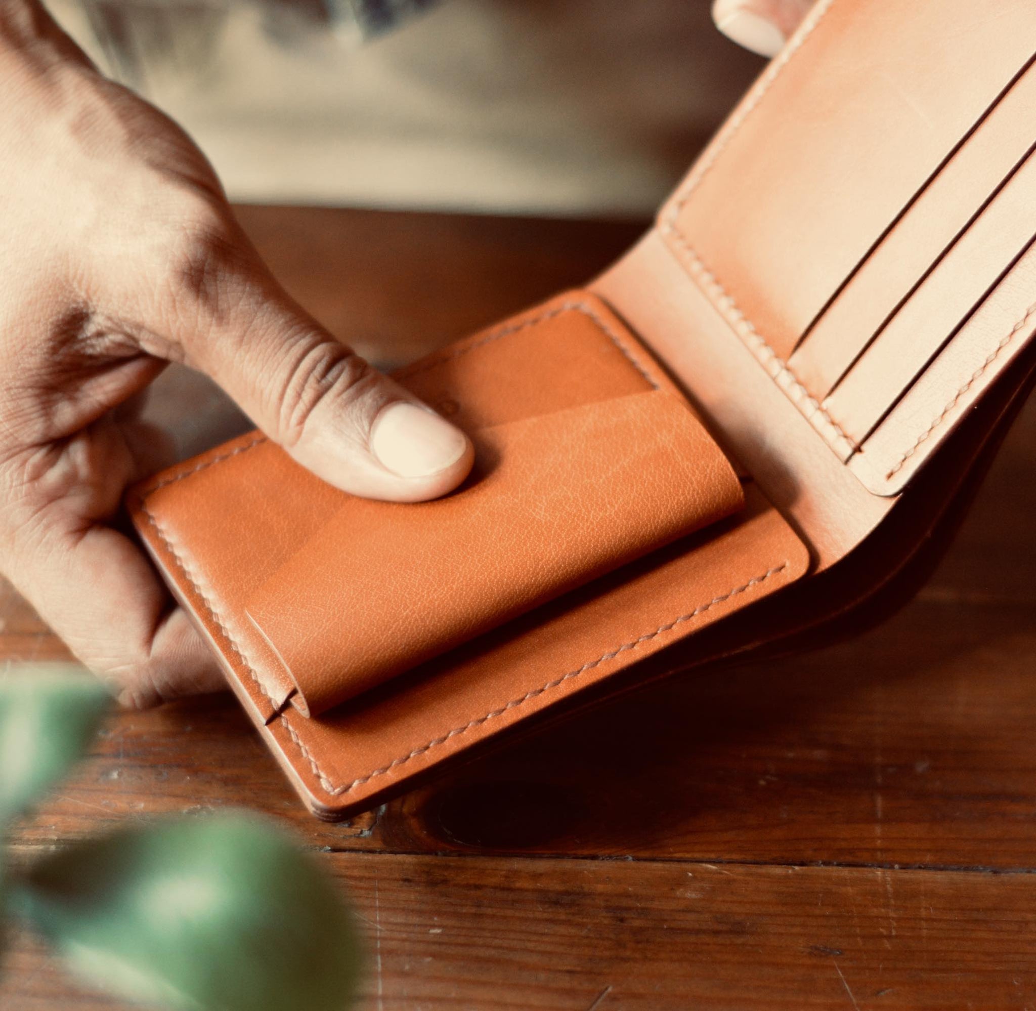 Coin Pocket Wallet in Veg Tan Leather | Handmade Luxury – Godbole Gear